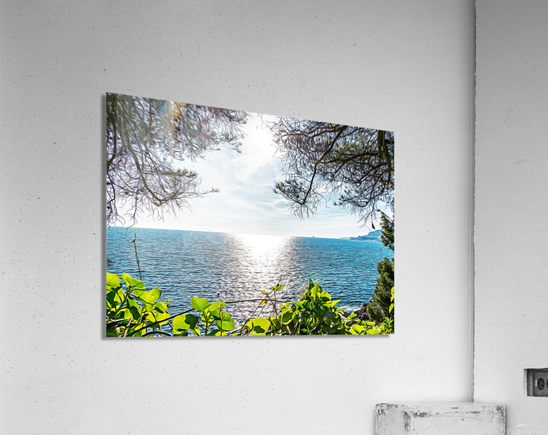 Sunlight reflected on the sea of Cap Martin in a sunny winter day by ...