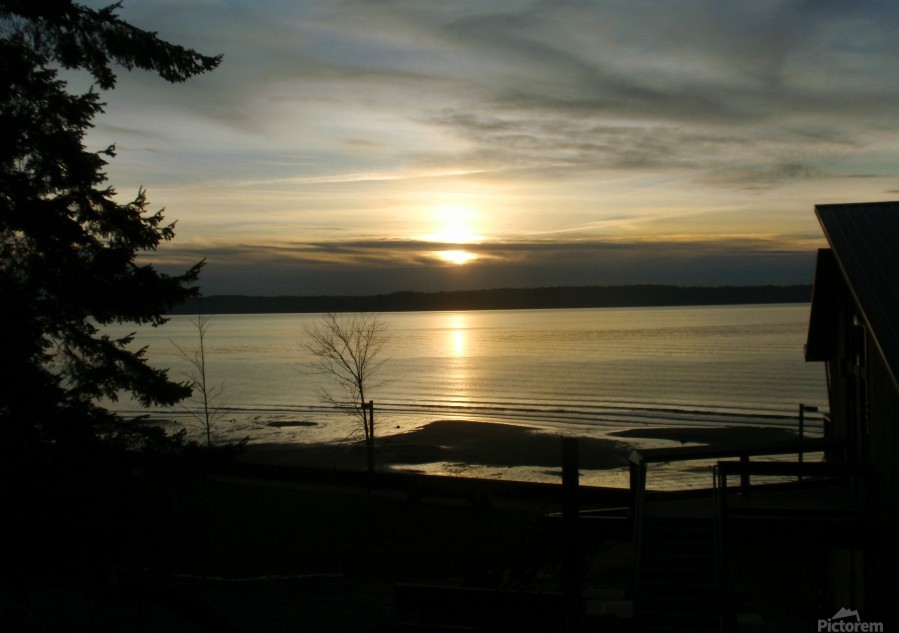 Serene Seattle Sunset by Jaeda DeWalt Wall Art