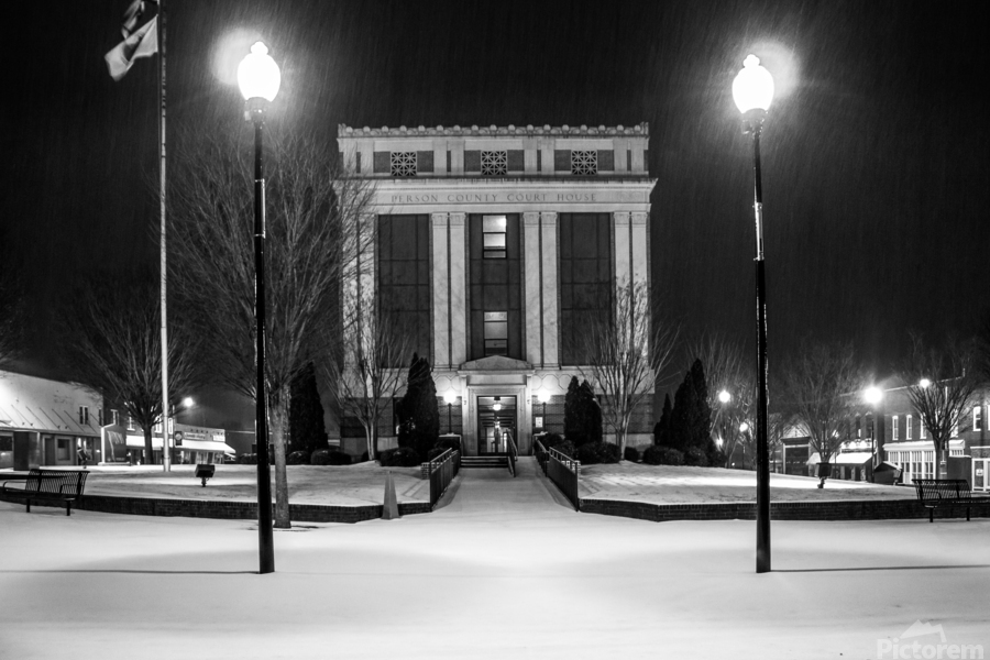 Courthouse black and white by Dwayne Reaves Wall Art
