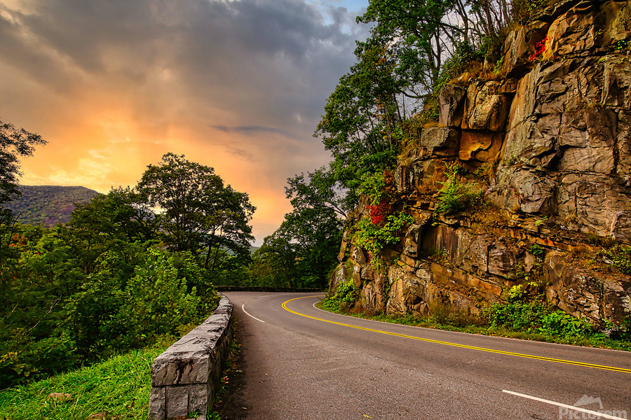 Sunset Curve in Smoky Mountain National Park by Judy Vincent ...
