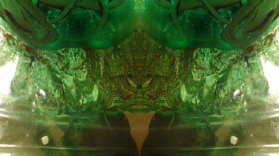 1539066047762 by Doan May Wall Art