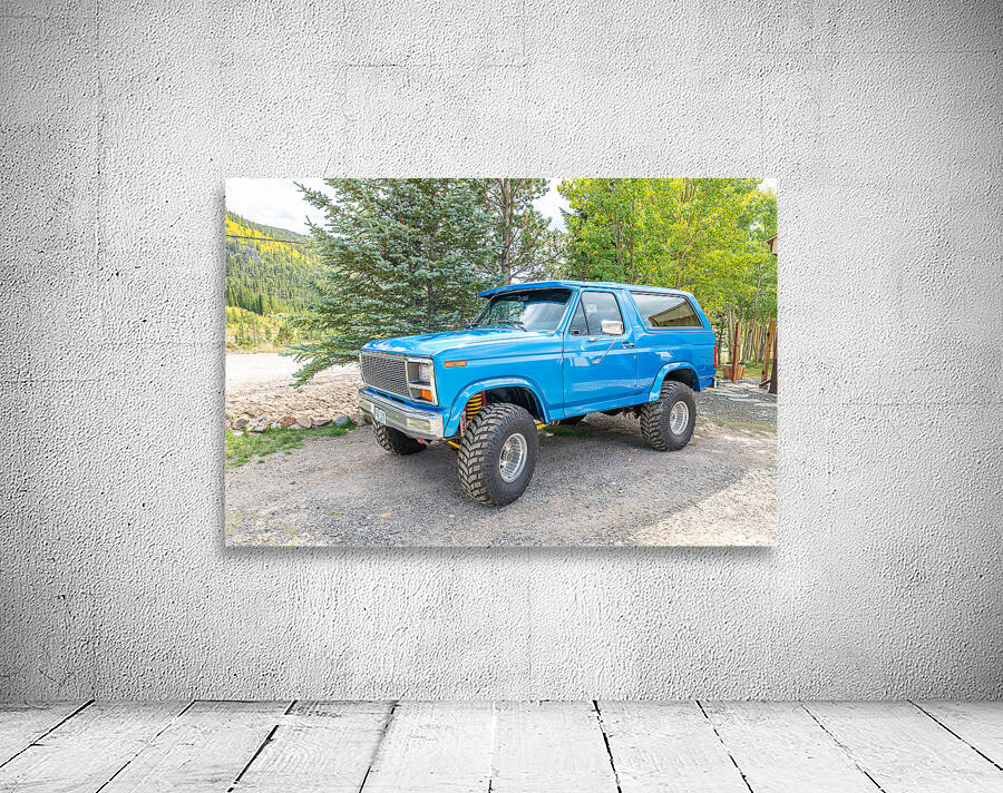 1984 Bronco Lifted on 35s in Bright Blue Metallic by Alan Cash ...